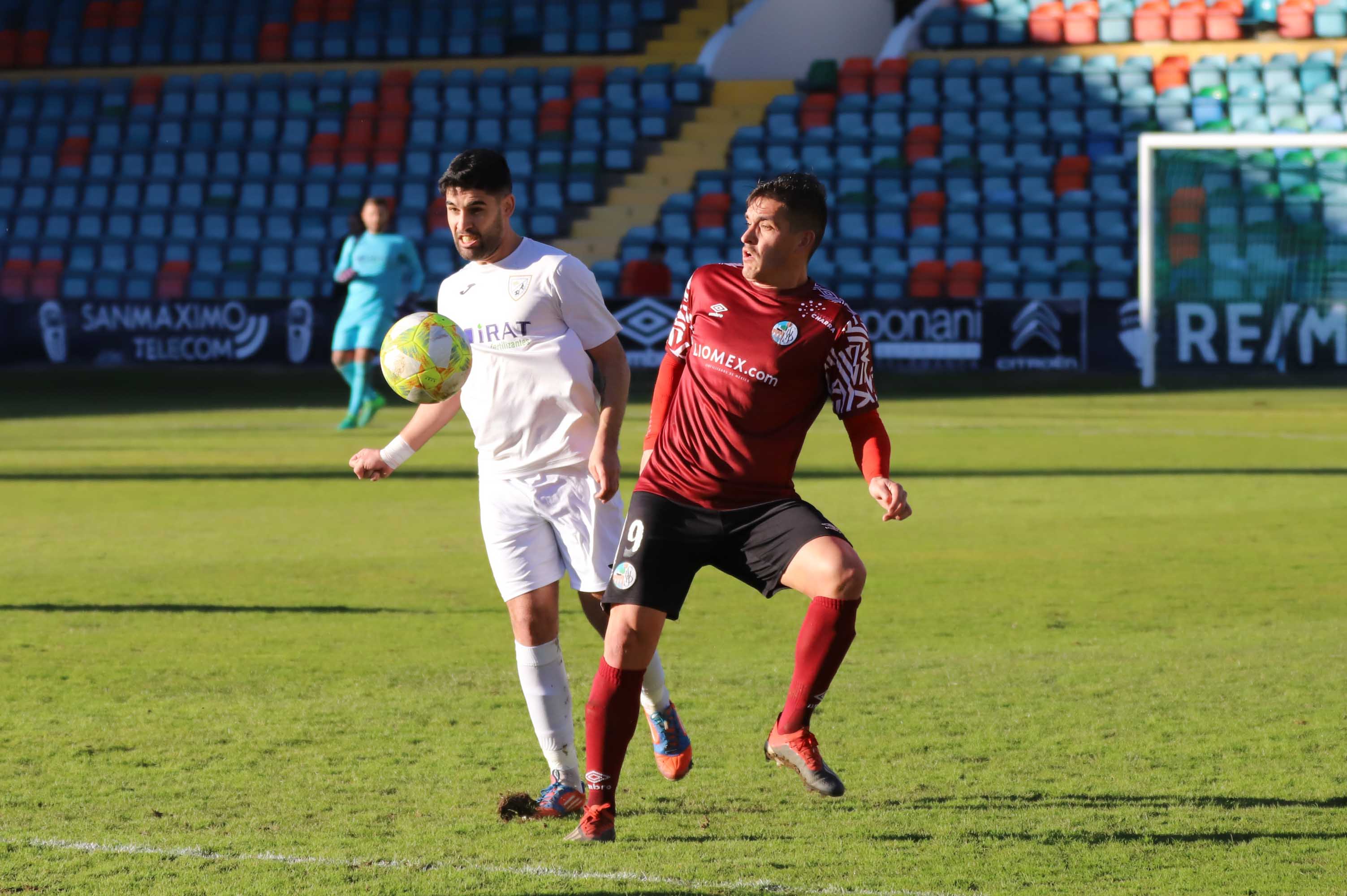 Fotos: Amistoso entre el Salamanca CF UDS y el CD Ribert en el estadio ...